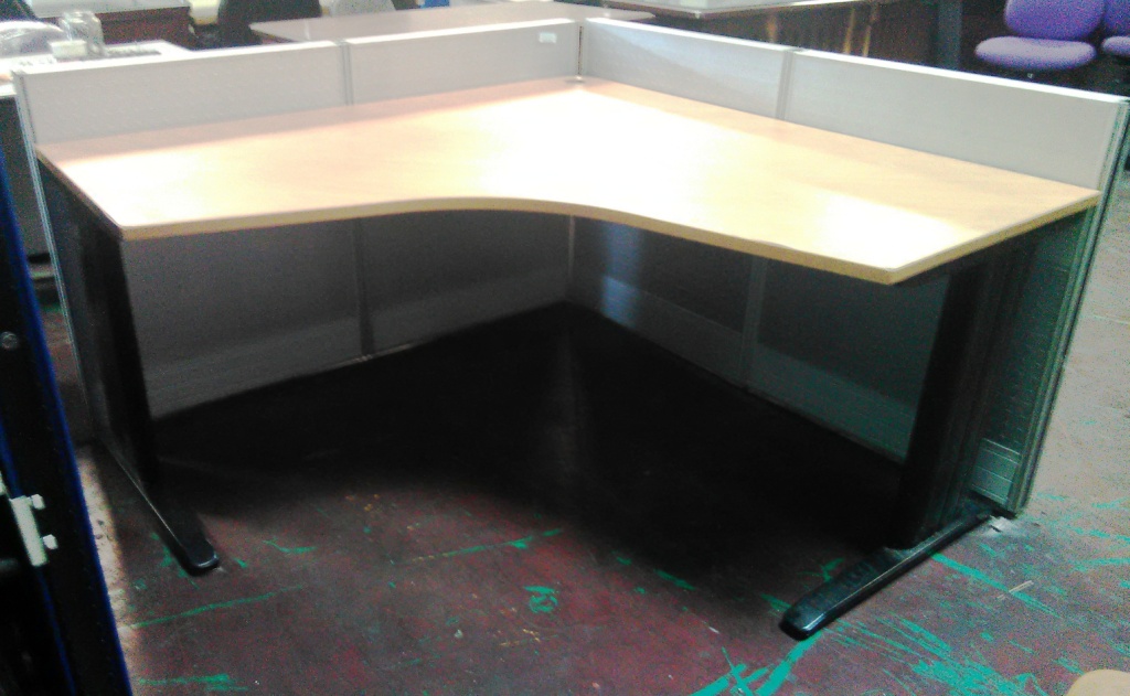 Office L shape table quezon city - Philippines Buy and Sell Marketplace ...